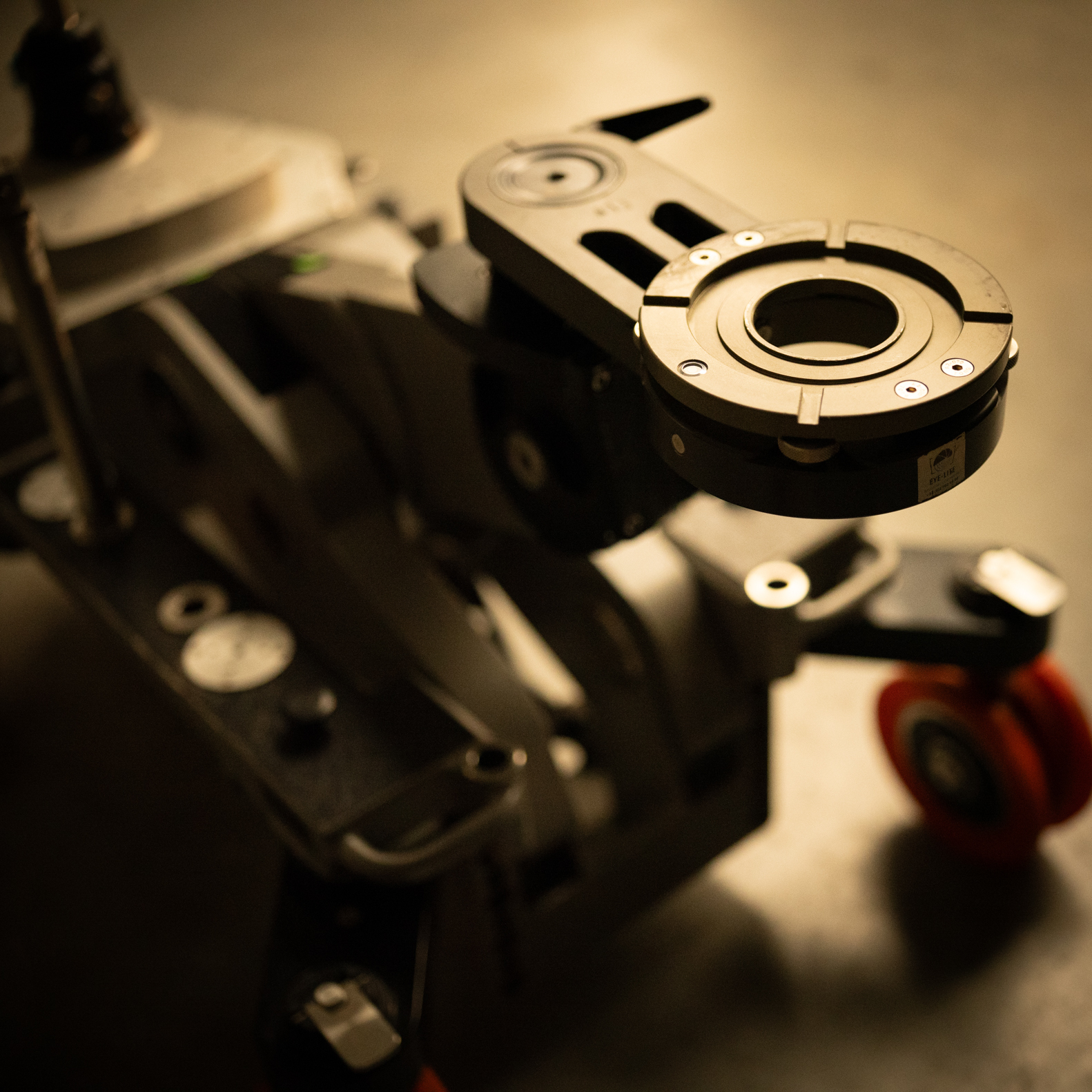 Eye-Lite | The essential partner for your feature and artistic…